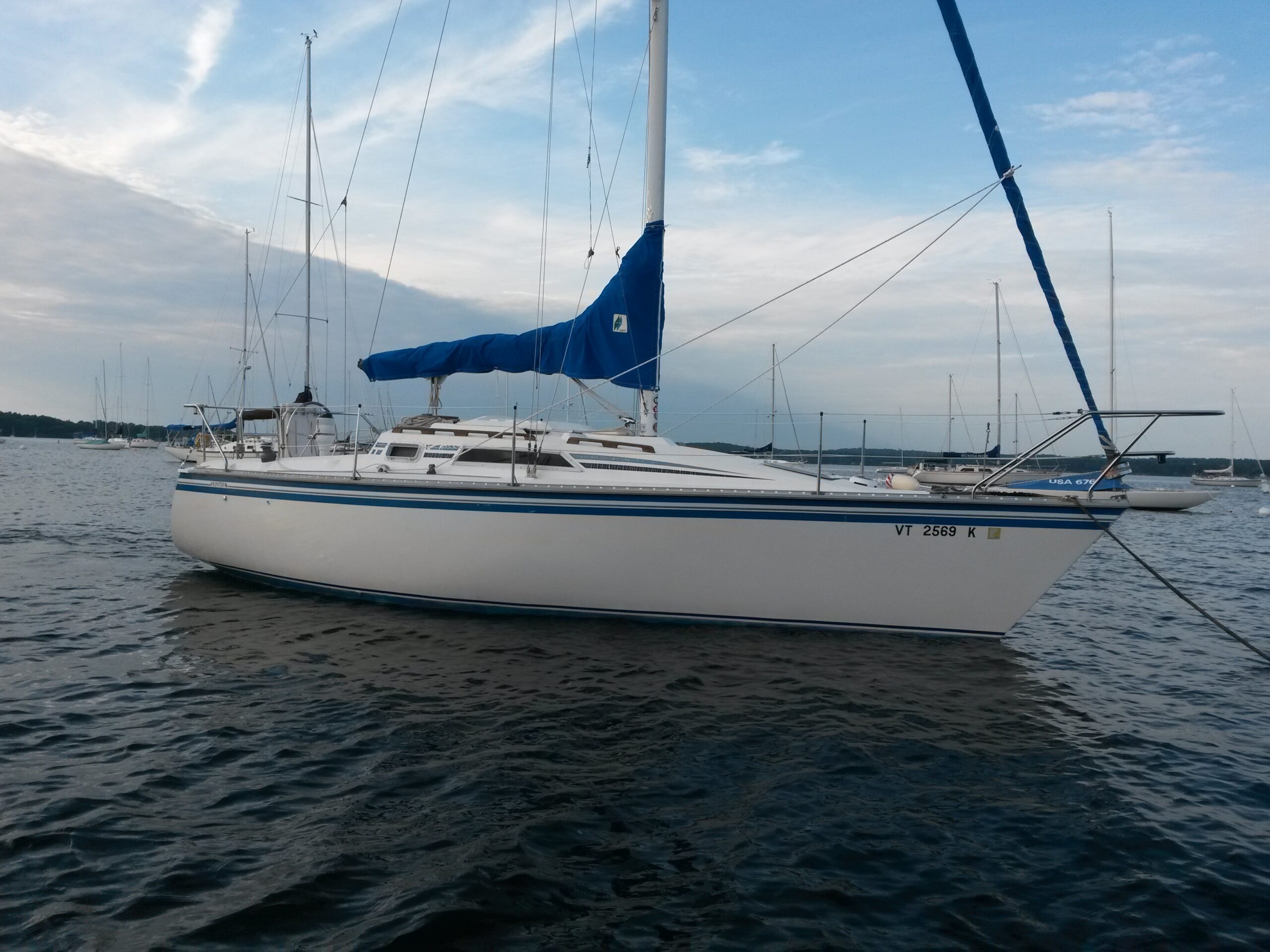 Hunter 28.5 Sails for Sale | Precision Sails